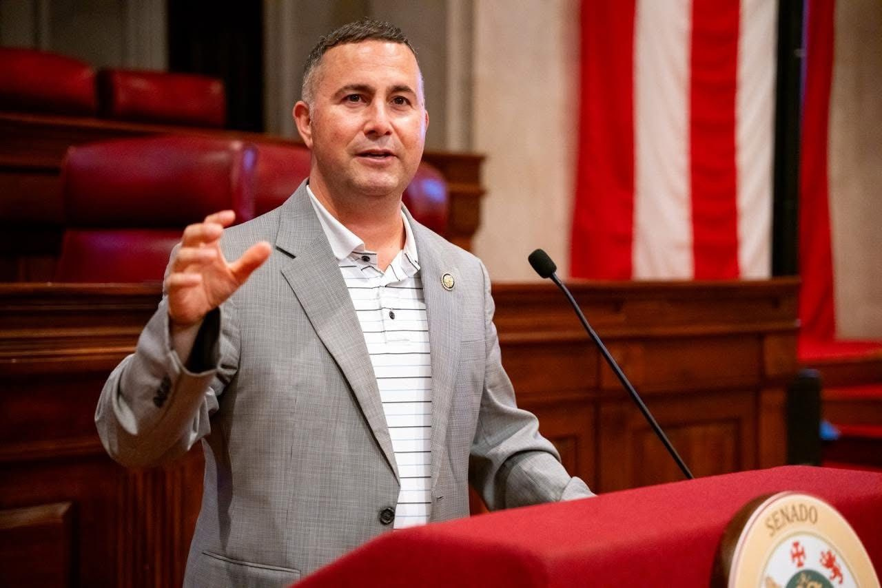 Un congresista denuncia interferencias de Cuba en radios de Florida ...